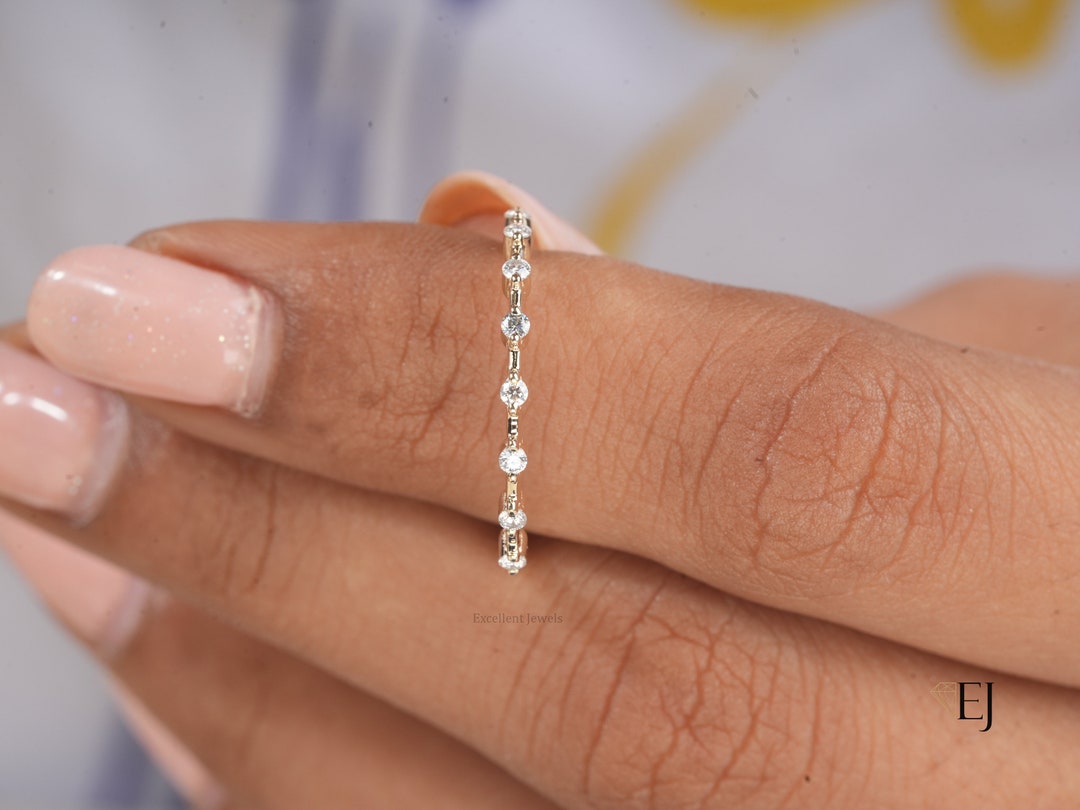 Bubble Prong Set Round Colorless Moissanite Wedding Band Thin Distance ...