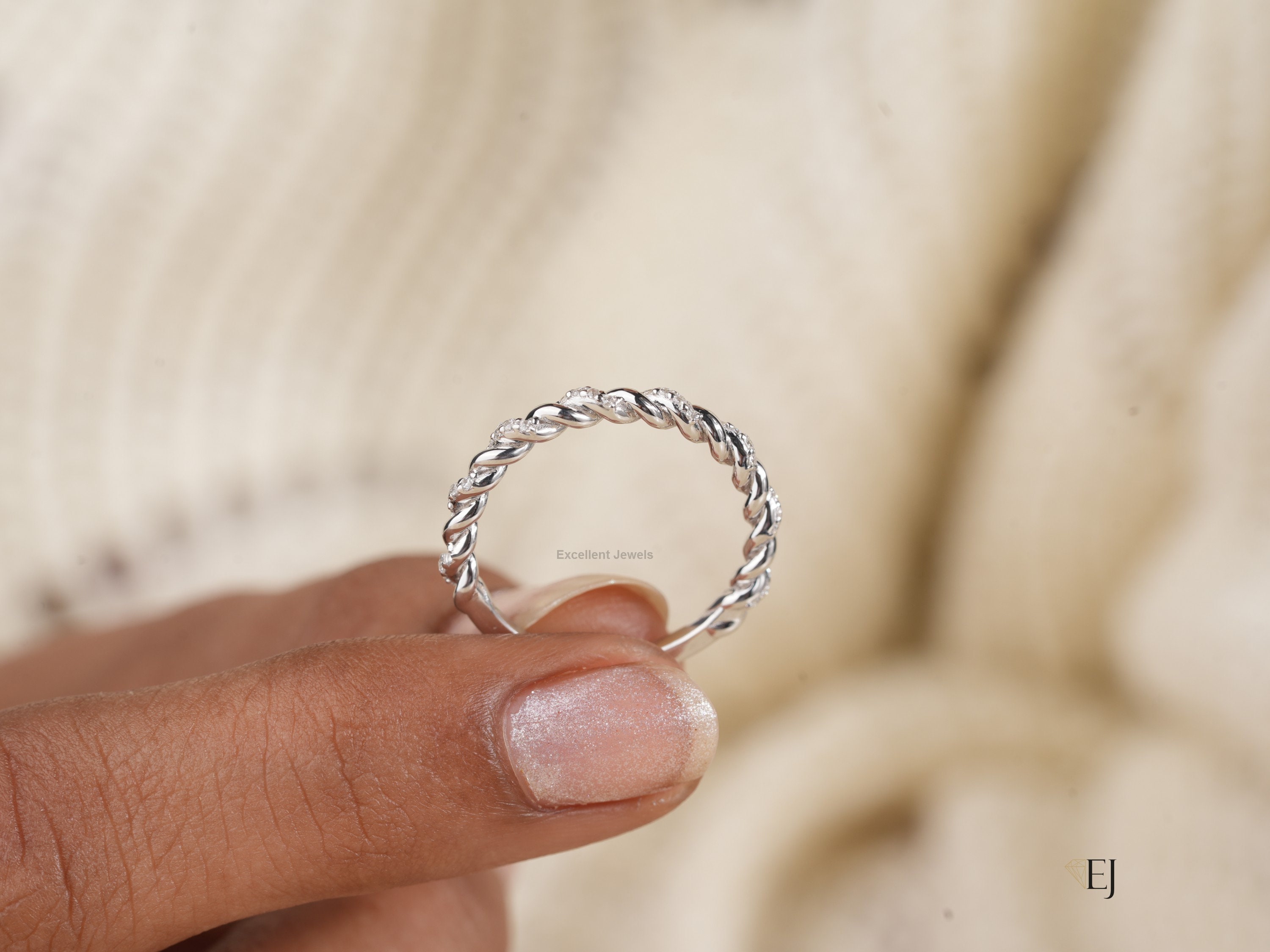 Twisted Wedding Band, 14K White Gold Twist Infinity Wedding Band ...
