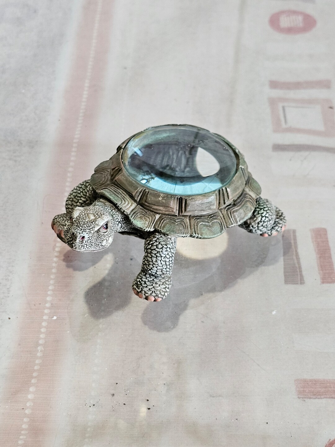 Resin Turtle Magnifying Glass. - Etsy
