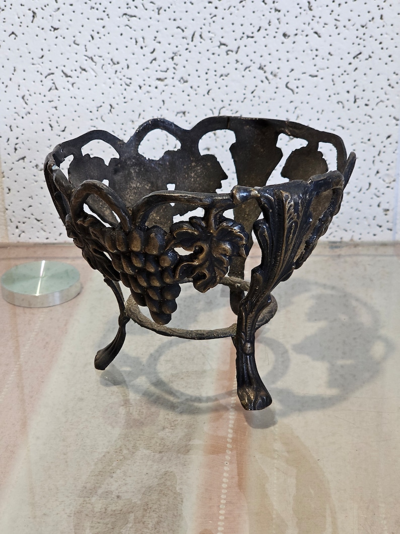 Large Vintage Solid Brass Tri Stand Bunch of Grapes Motif. - Etsy