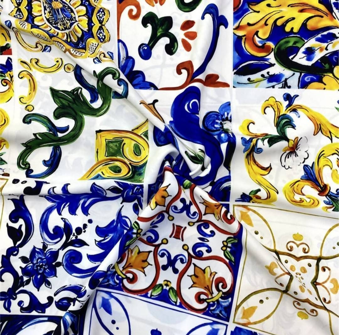 Majolica Pattern Georgette Crepe Fabric, High Quality Fashion Design ...