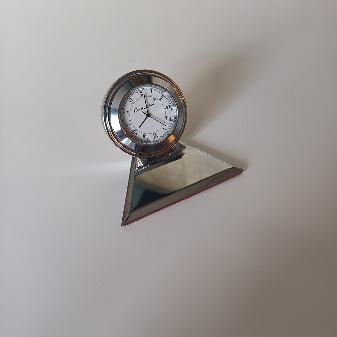 Vintage "crystal" Quartz Slanted Desk/mantel Clock Silver Plated, Keeps ...