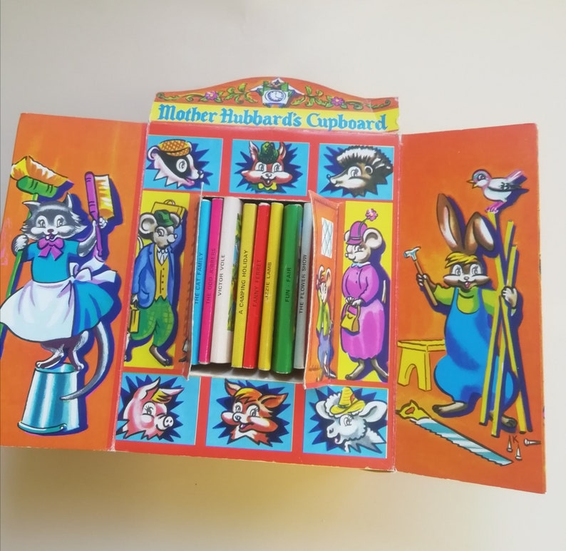 Mother Hubbard's Cupboard,12 Mini Books Inside,by Murrays Sales ...