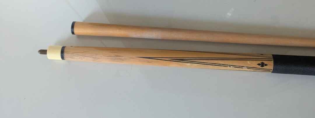 Vintage Two Piece 57" 19oz Diamond Patterned Decorative Wooden Pool Cue ...