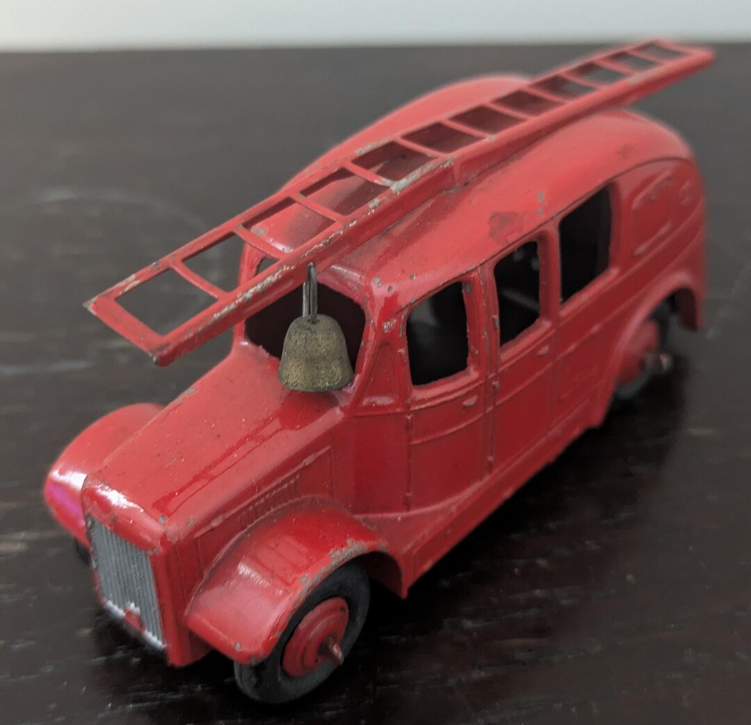 Vintage Dinky Red Fire Engine Model 250 With Original Bell. Good for ...