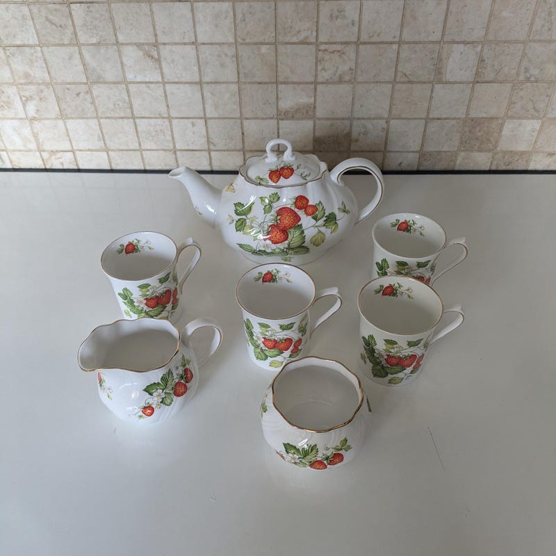 Strawberry Tea Set - Etsy