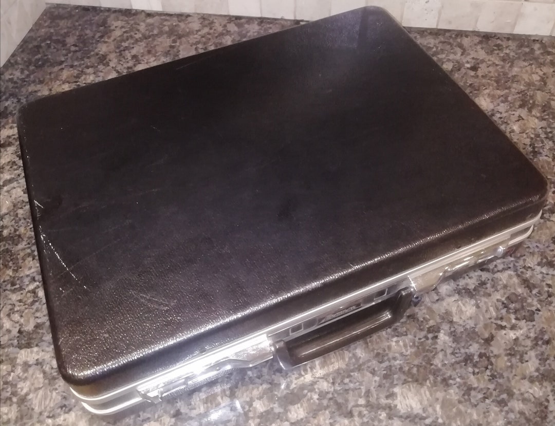 Vintage Echolac Black Hard Shell Attache Brief Case Portfolio Vintage ...