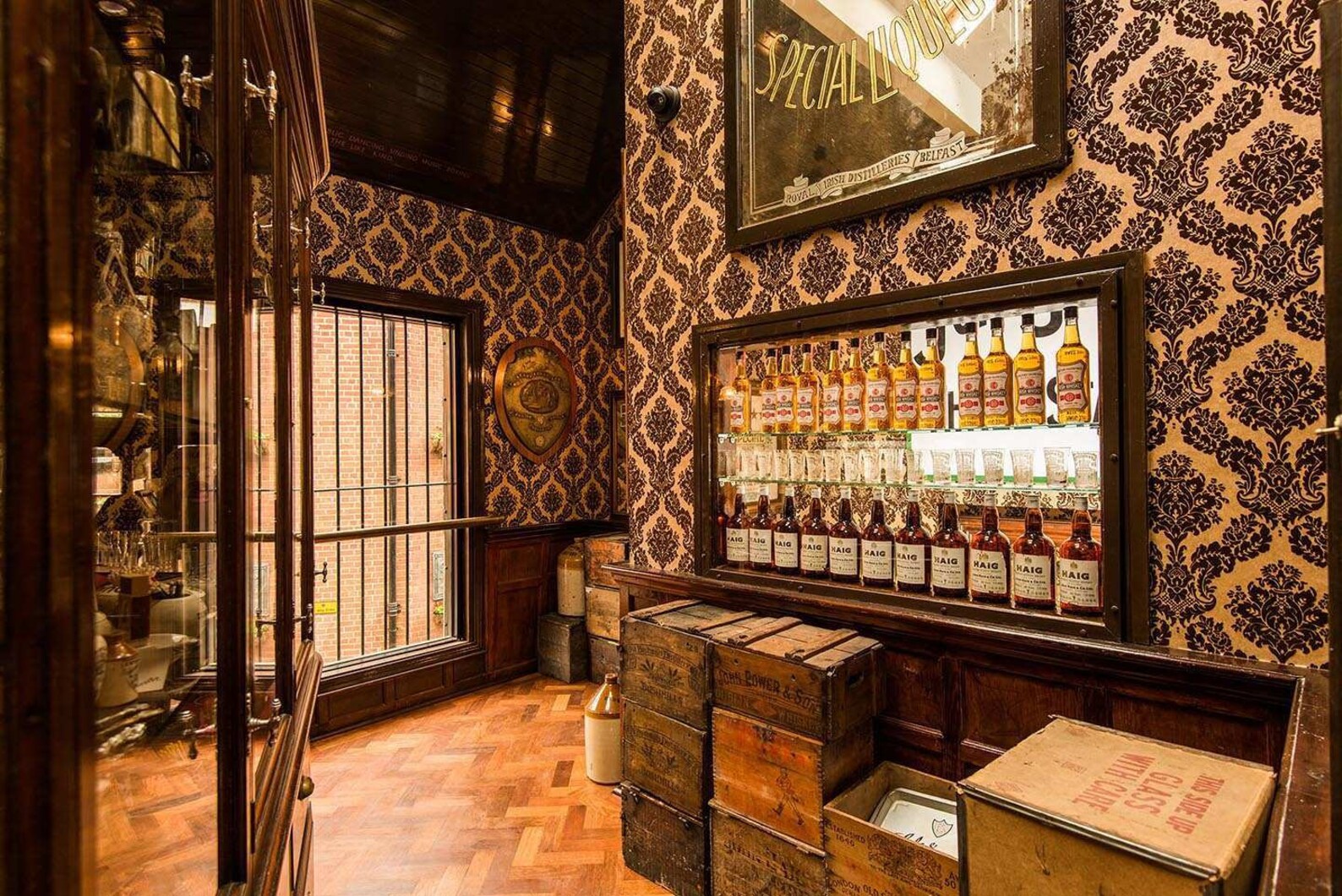 Belfast Damask Flock Wallpaper - Brown and Gold - Irish Bar Wallpaper ...