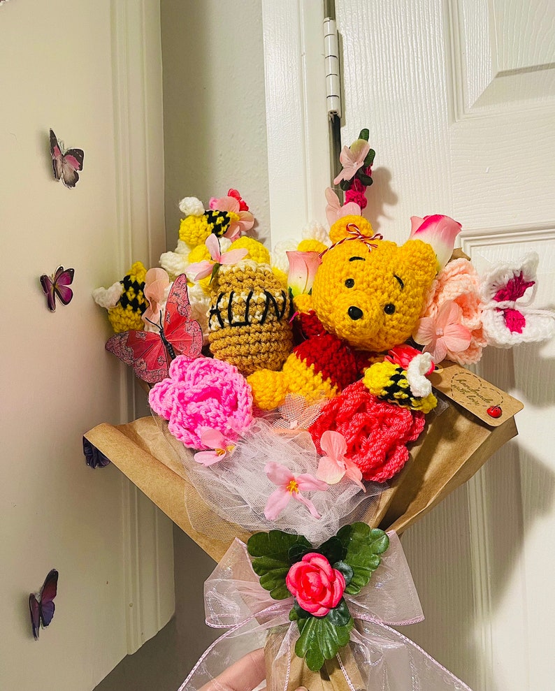 Disneys Winnie the Pink Pooh and Honey Bees the Pooh - Etsy