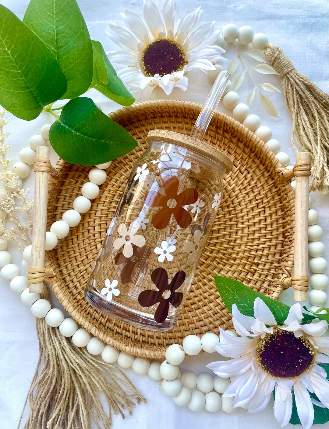 Neutral Daisy Flower Glass Cup Aesthetic Glass Can Cup Cup With Lid and ...