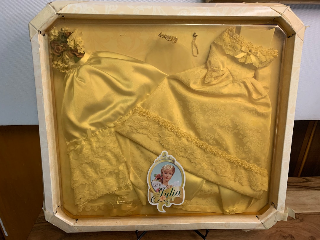 Robert Tonner Pendant Historical Romance Julia Doll Clothes - Etsy