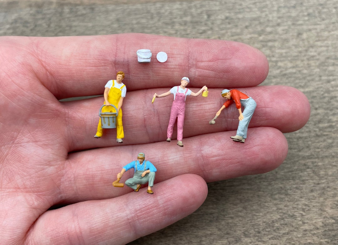 4 Painters / Decorators Miniature Figures and Paint Can. Realistic ...