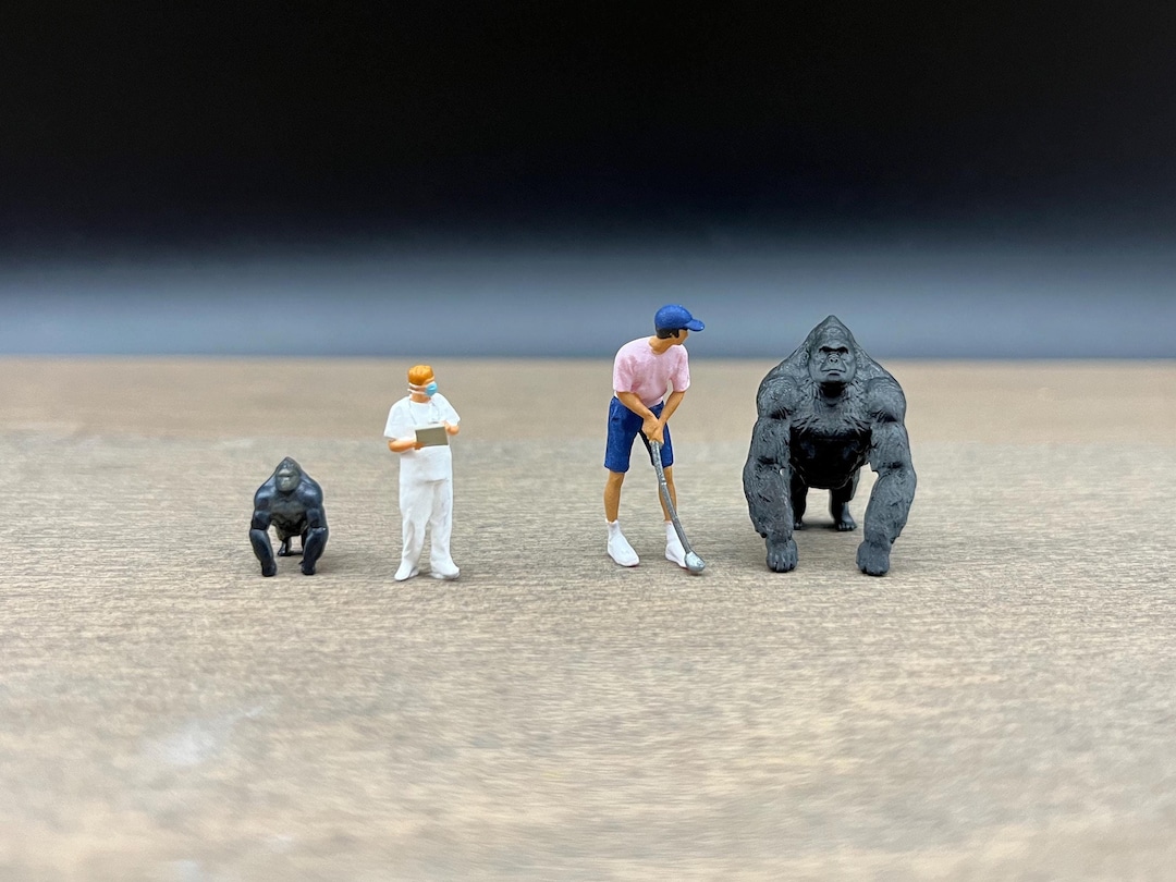 Miniature Silverback Gorilla Figure. 1:100 or 1/64 Scale - Etsy