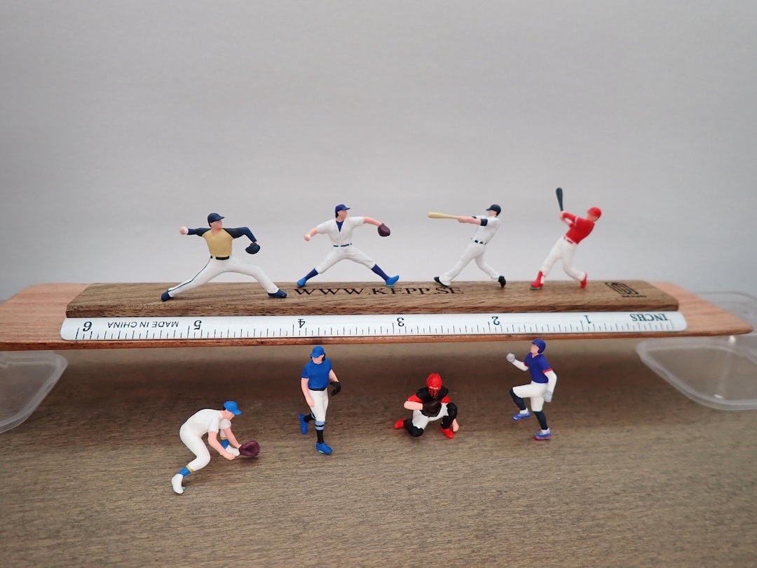 Miniature Baseball Player Figures. 1:64 Scale. 8 Hand Painted Players ...