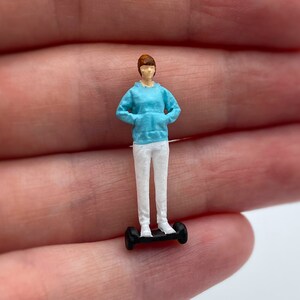 Athlete Sports Figures. Human Miniatures. 1:64 Scale. Skater, Ski ...