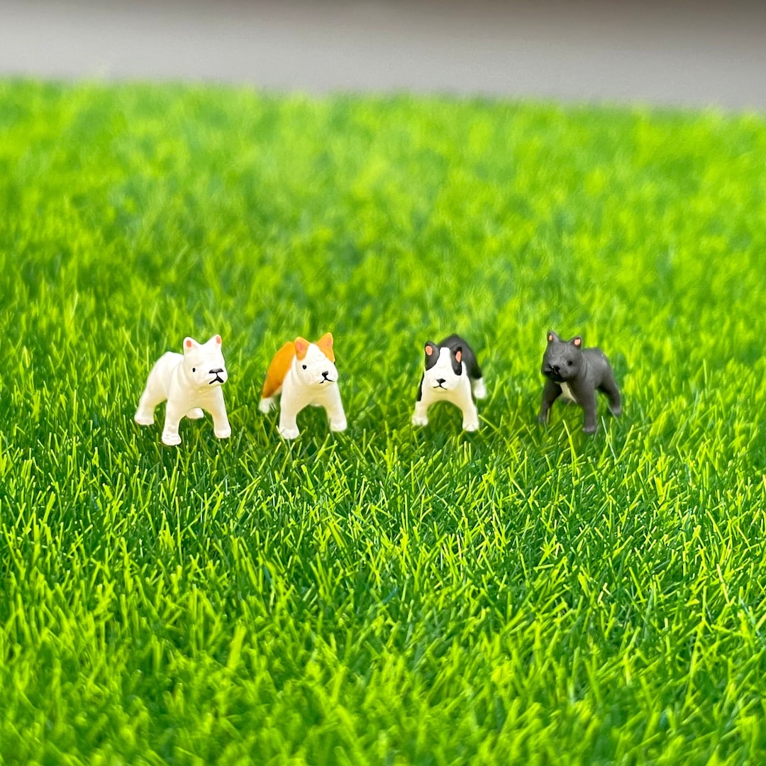 Pit Bull / Bulldog Miniature Dog Figures. 1:64 Scale - Etsy