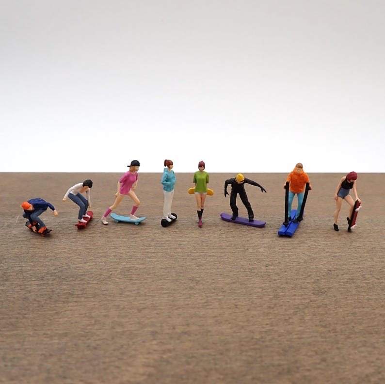 Athlete Sports Figures. Human Miniatures. 1:64 Scale. Skater, Ski ...