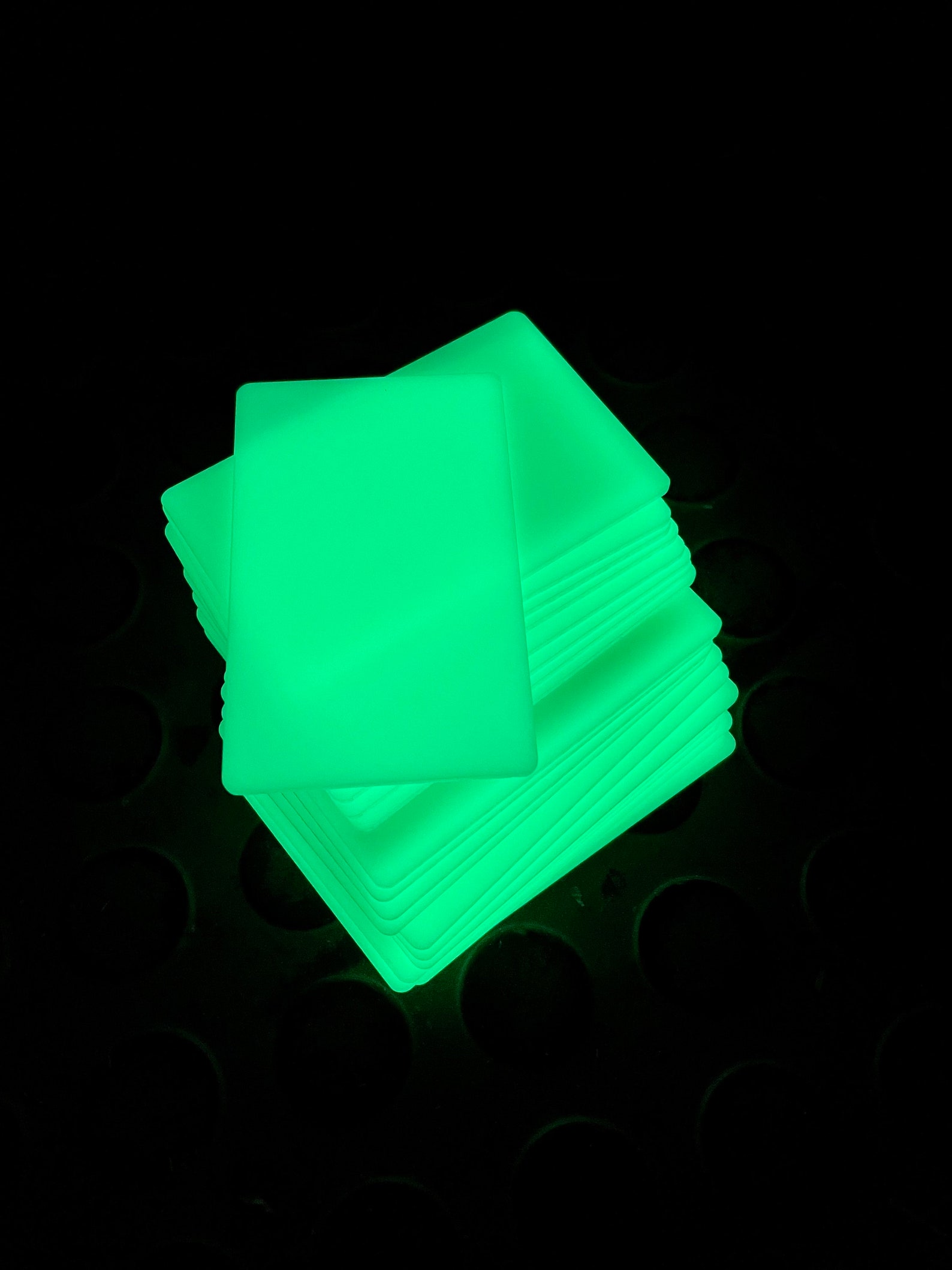 Glowdaddy Hyperglow GLOW CARDS Glow in the Dark Credit Card, Camping ...