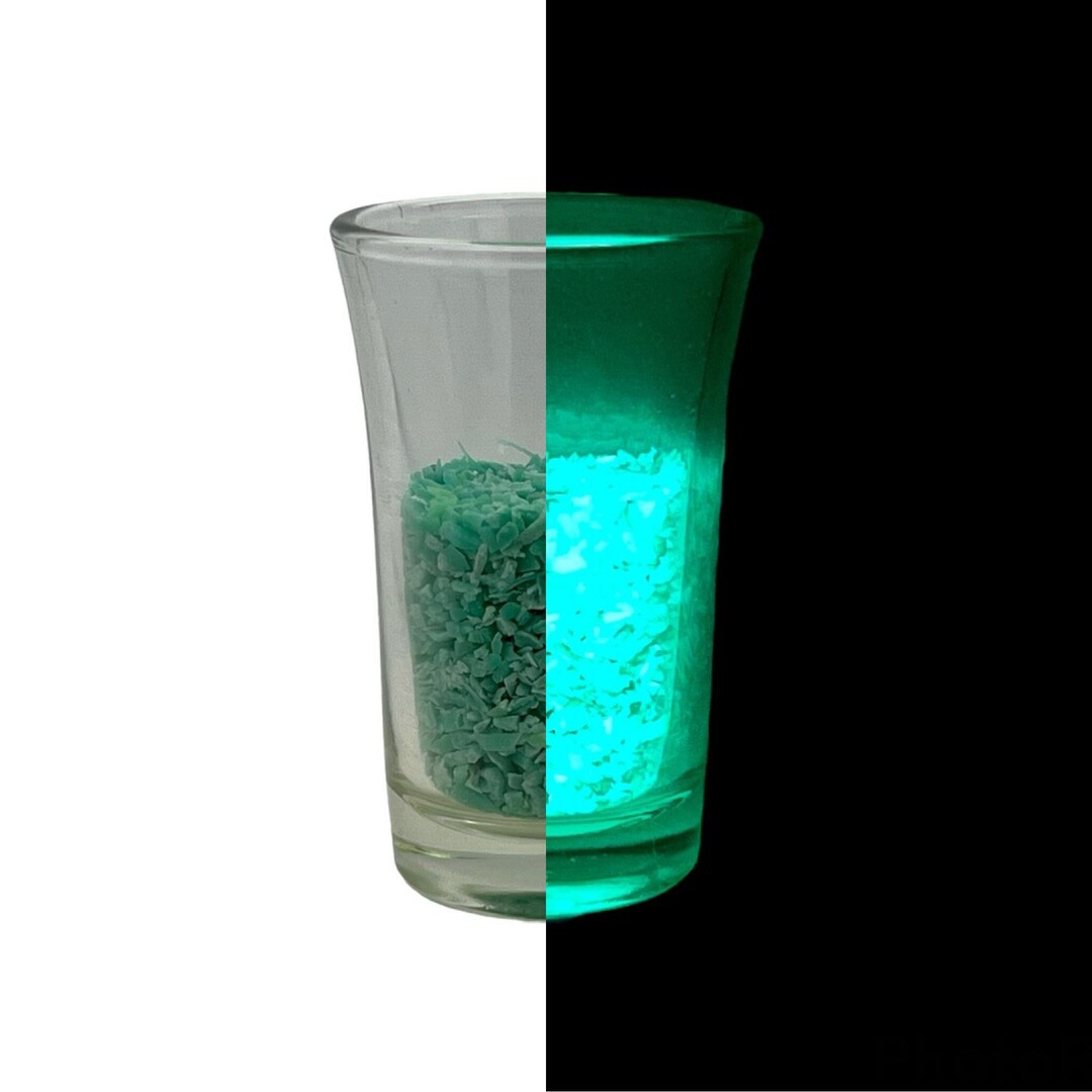 Glowdaddy Hyperglow AQUAMARINE SKURFETTI PIECES Glow in the Dark Gravel ...