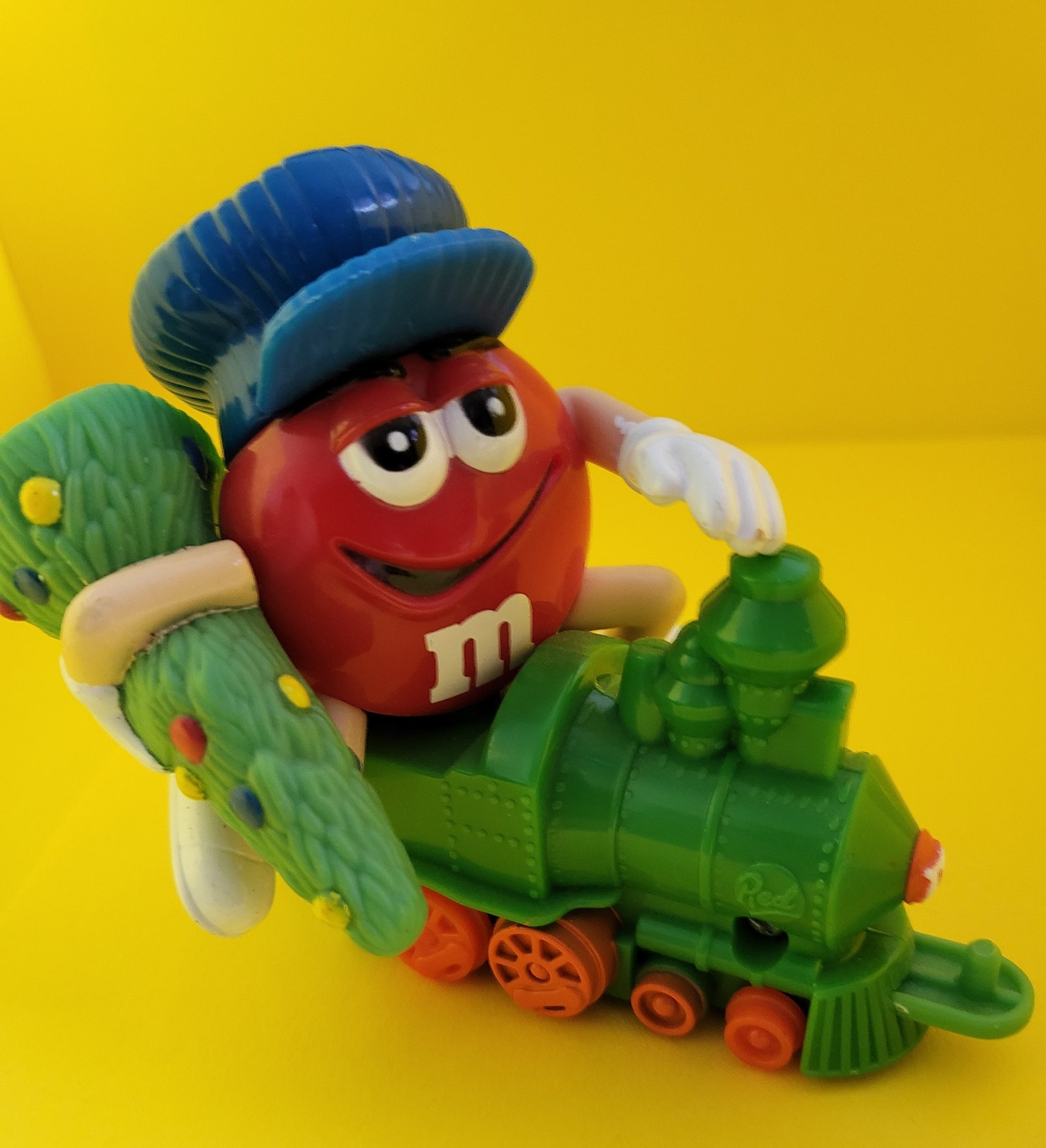 M and M Toy Train (2) Engines Locomotives Christmas Tree and Whistle ...