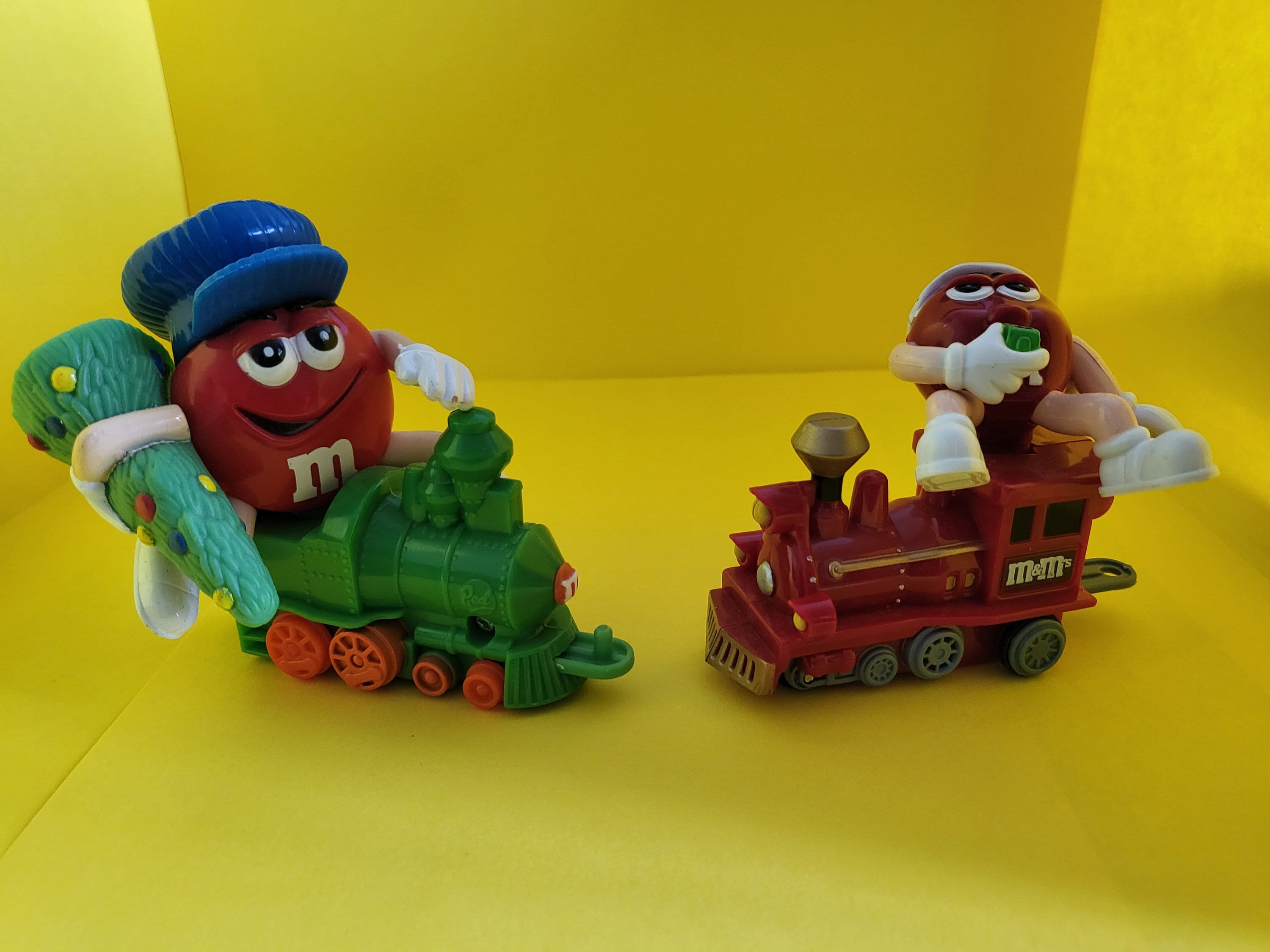 M and M Toy Train (2) Engines Locomotives Christmas Tree and Whistle ...