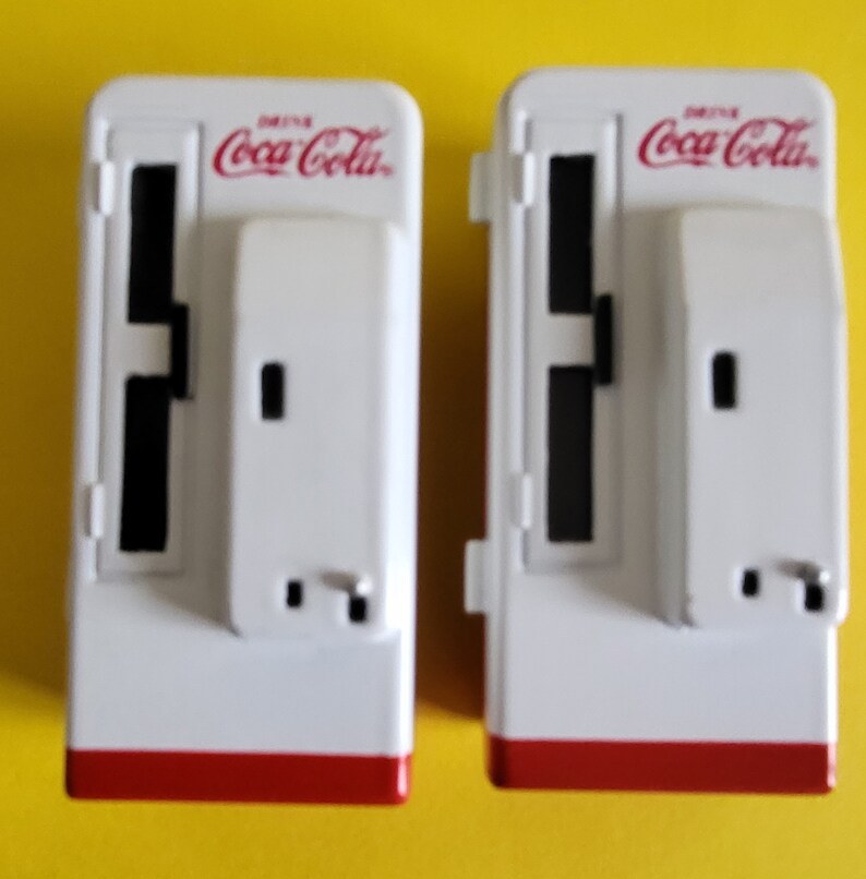 Coca Cola Miniature Coke Machines and Hand Cart - Replicas by Ertl ...