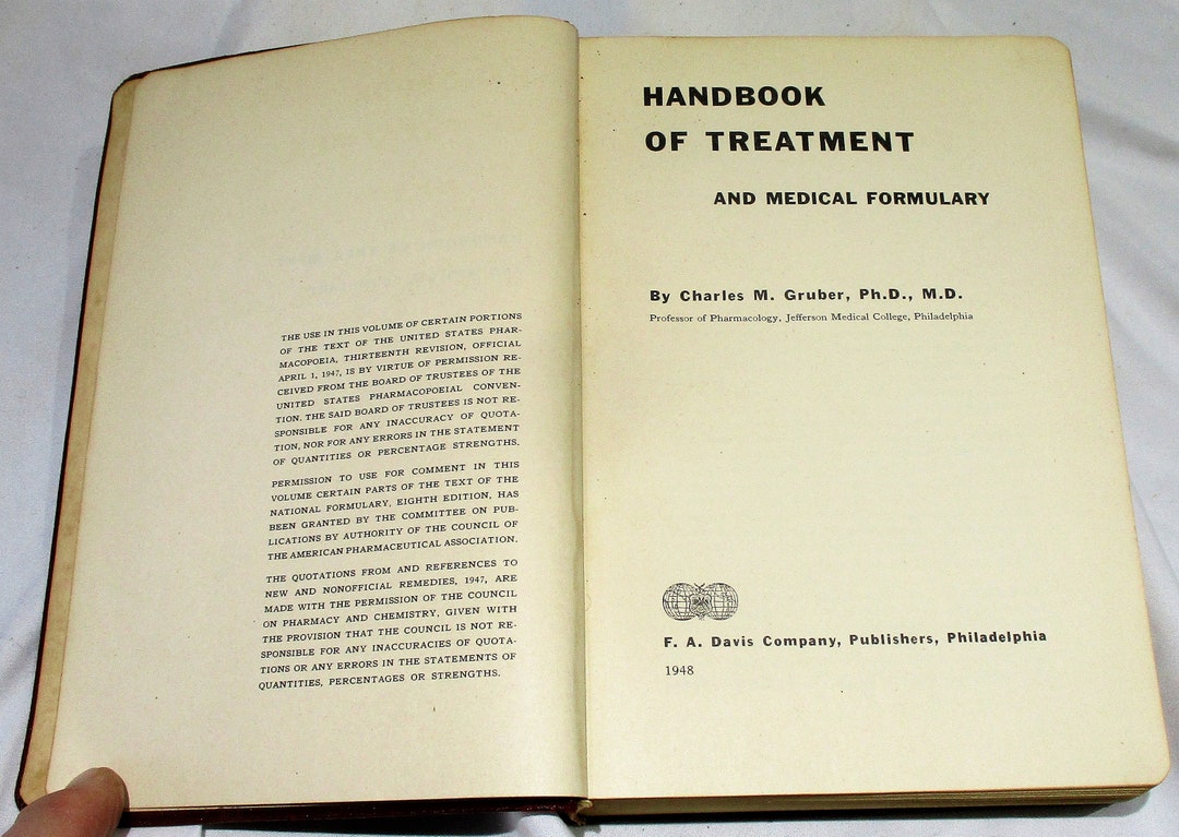 1948 Handbook of Treatment & Medical Formulary: Vintage Pharmacy ...