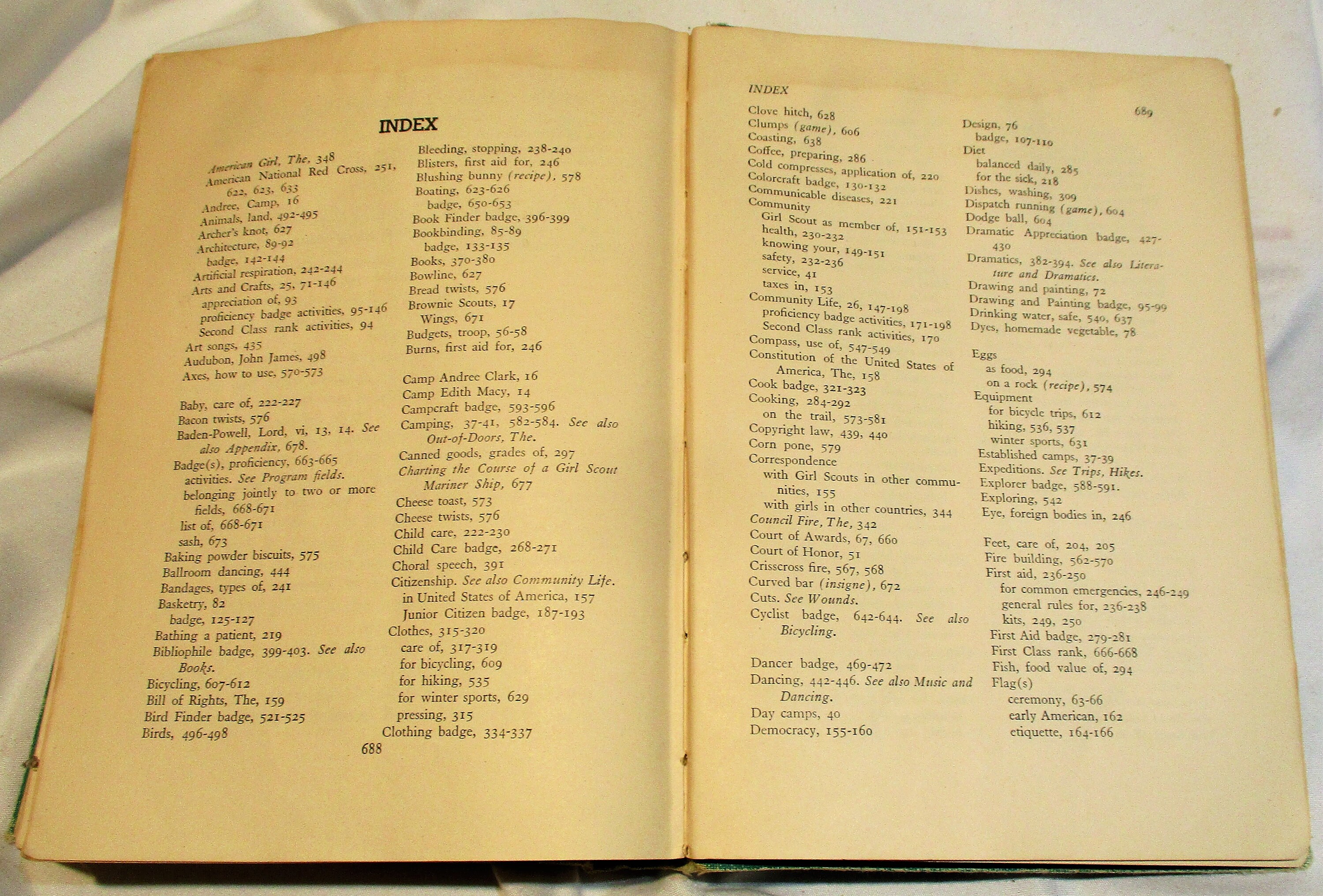 1940 Girl Scout Handbook, Mid Century Retro Book, Vintage Girl Scouts ...