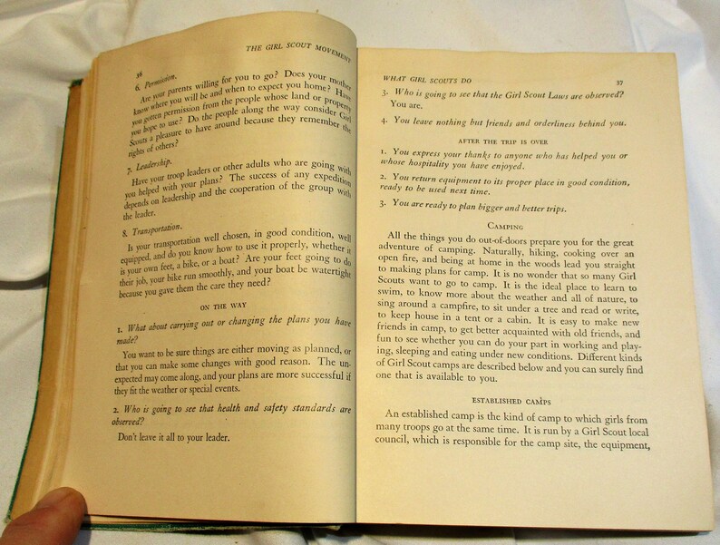 1940 Girl Scout Handbook, Mid Century Retro Book, Vintage Girl Scouts ...