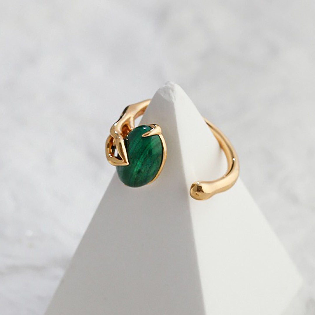 Green Malachite Ring, Vintage Ring, Green Stone Ring, Green Oval Ring ...