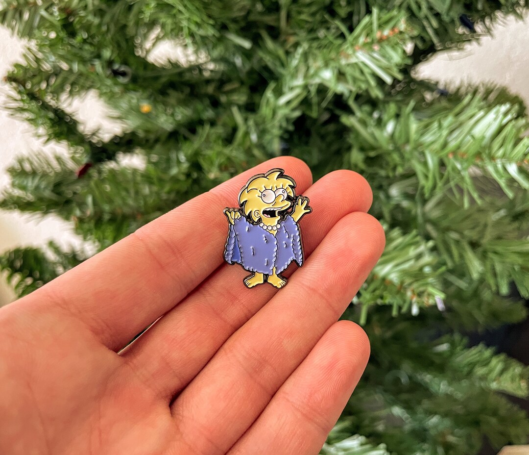 Customizable - Lis Simpson Pin / Lisa Lizard Queen / Funny Simpsons Pin ...