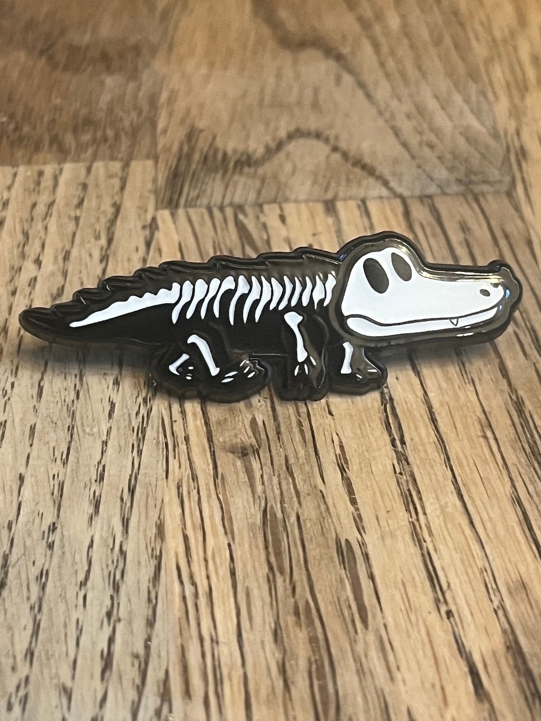 Black and White GLOW King Gizzard and the Lizard Wizard Skeleton Gator ...