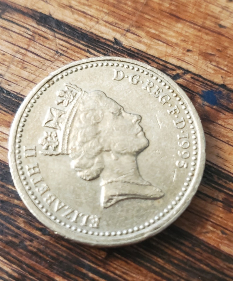 Queen Elizabeth II One Pound Collection Rare Side Lettering - Etsy