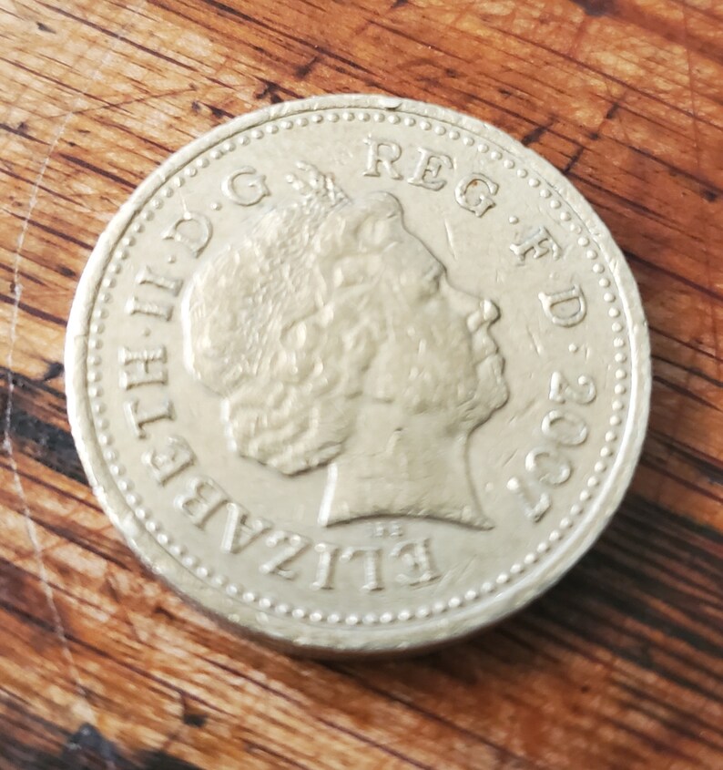 Queen Elizabeth II One Pound Collection Rare Side Lettering Error Coins ...