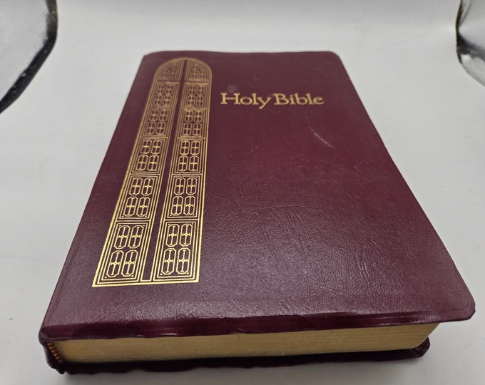Holy Bible KJV Giant Print Red Letter Concordance Regency 885CBG - Etsy
