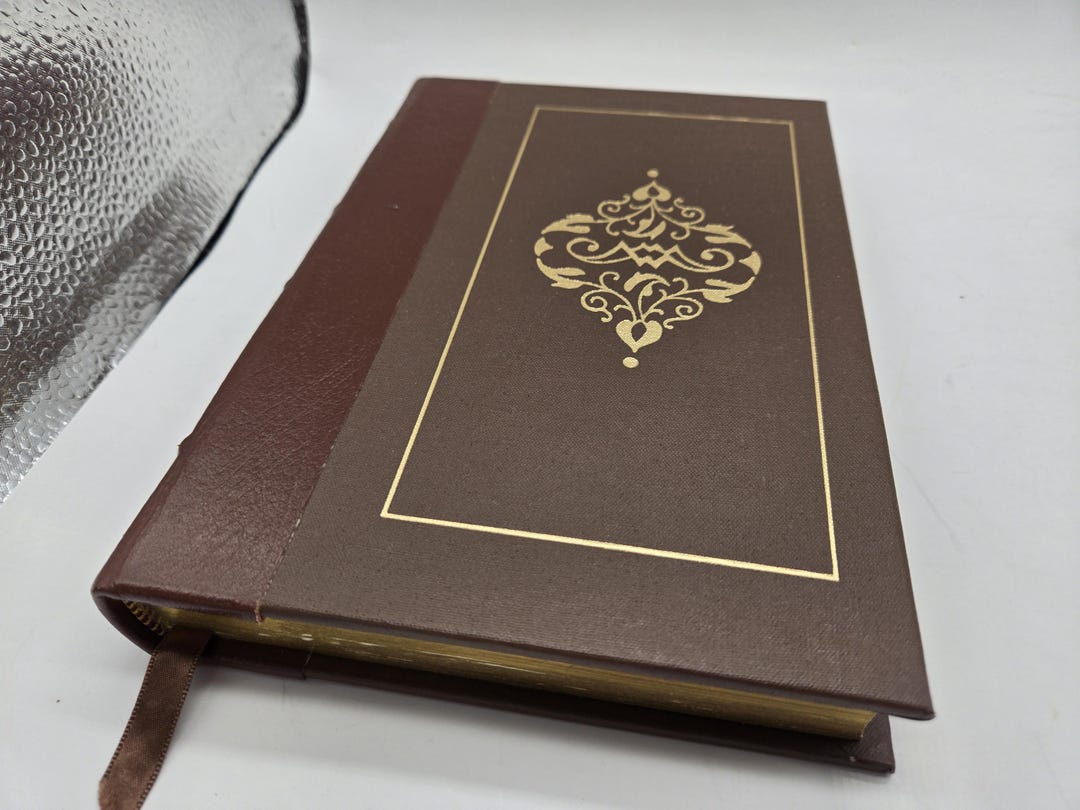 A Chair for Wayne Lonergan Hamilton Perry Noble Trials Library 2000 - Etsy