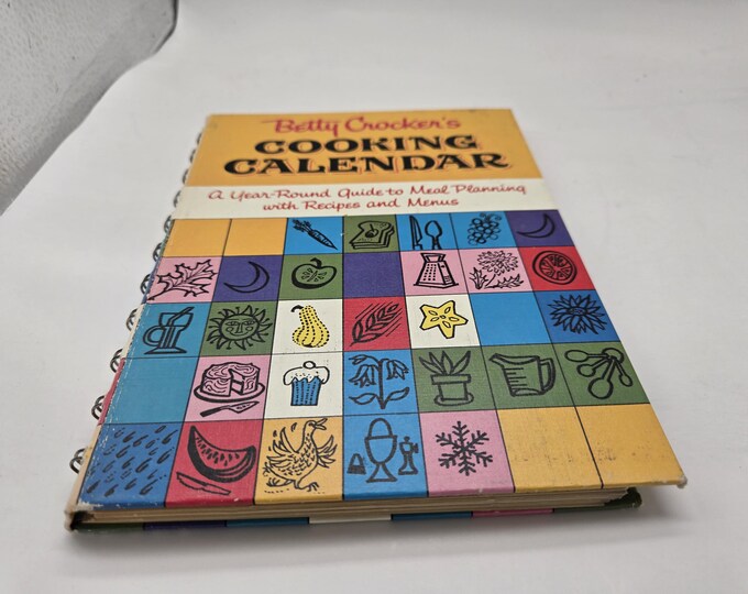 Betty Crocker's Cooking Calendar Spiral Bound Cookbook Golden Press ...