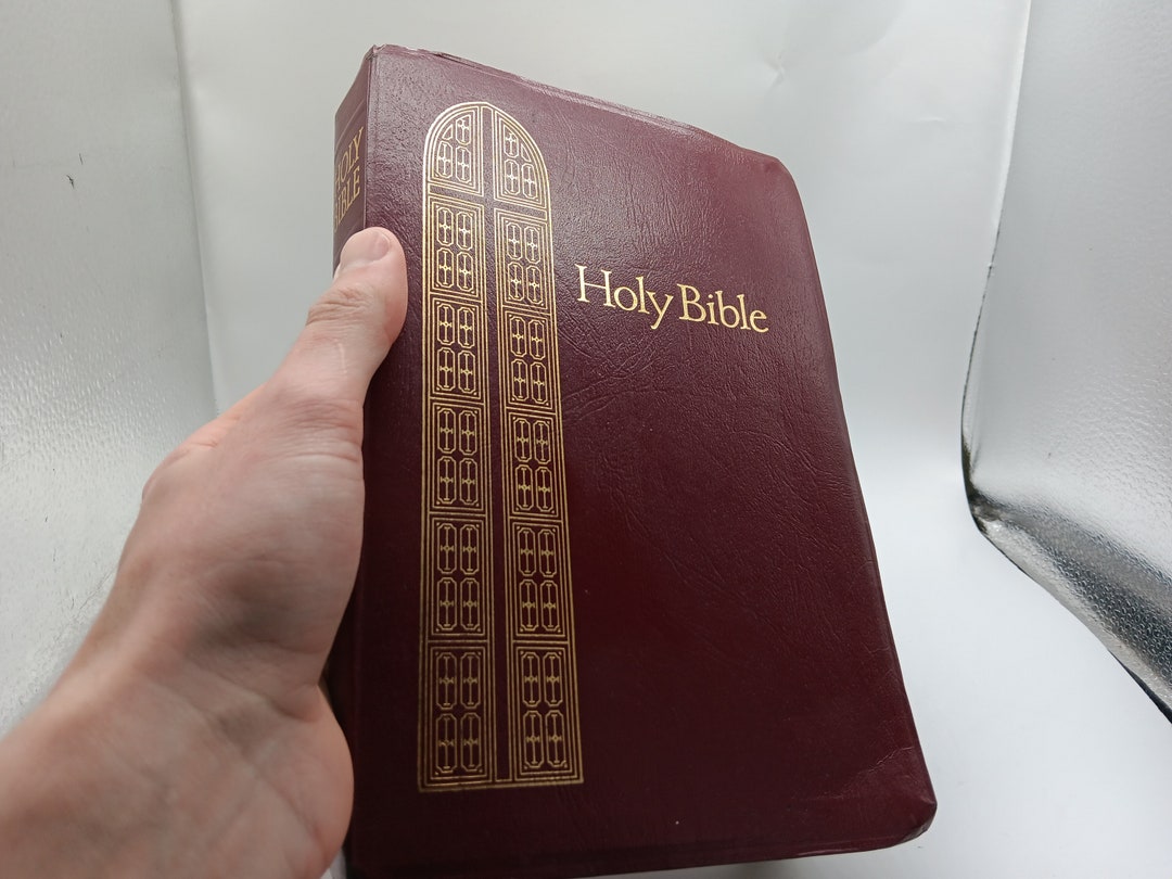 Holy Bible KJV Giant Print Red Letter Concordance Regency 885CBG - Etsy