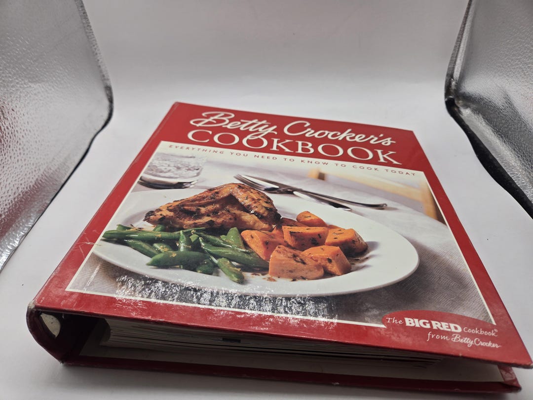 BETTY CROCKER Big Red Cookbook 2000 9th Edition 5 Ring & Dividers ...