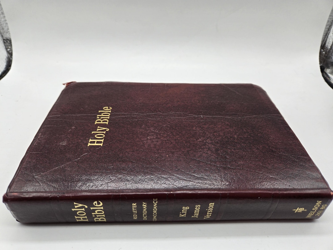 Holy Bible Red Letter Dictionary Concordance KJV Nelson 261BG - Etsy