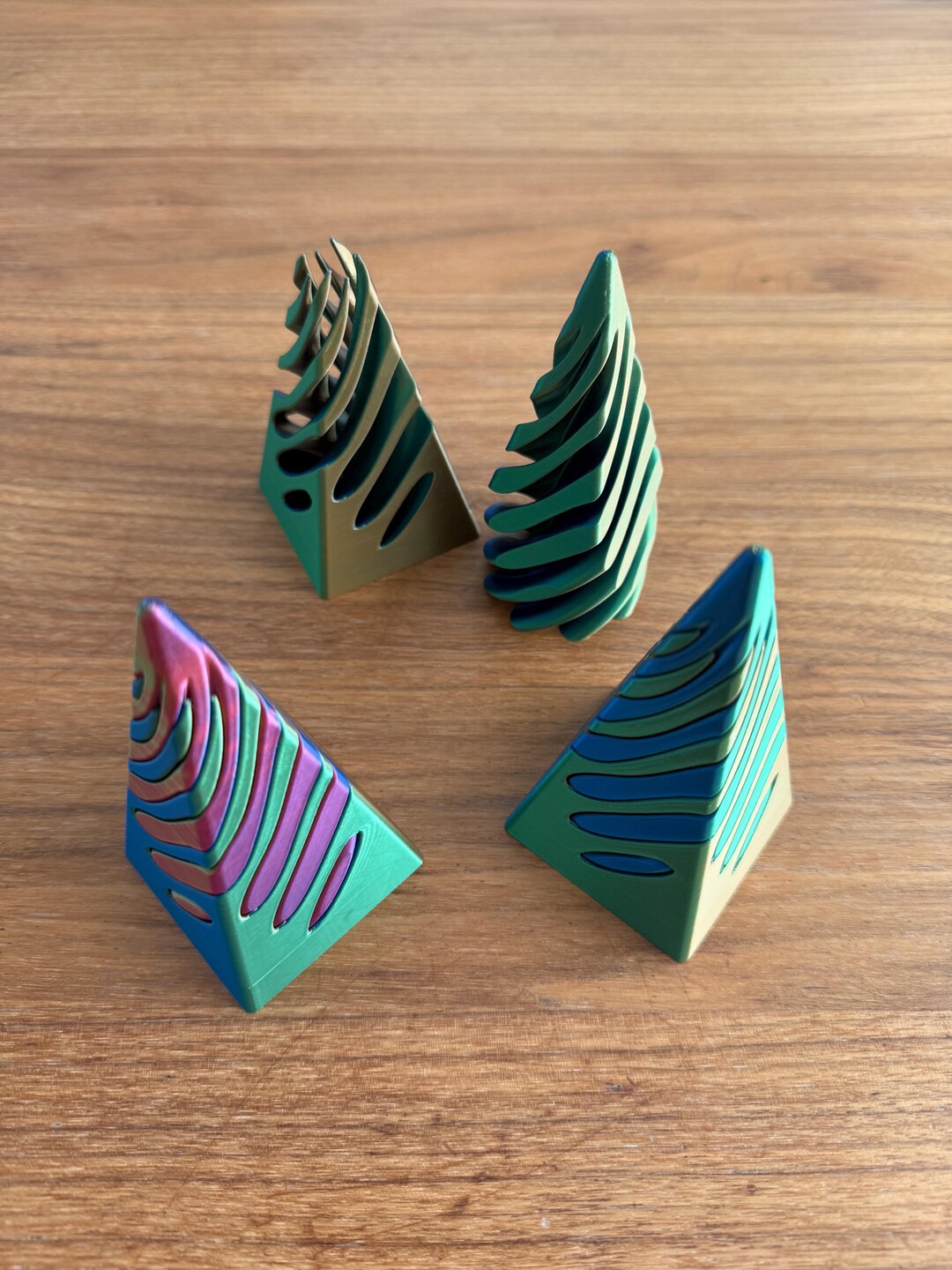 Impossible Fidget Pyramid - Etsy