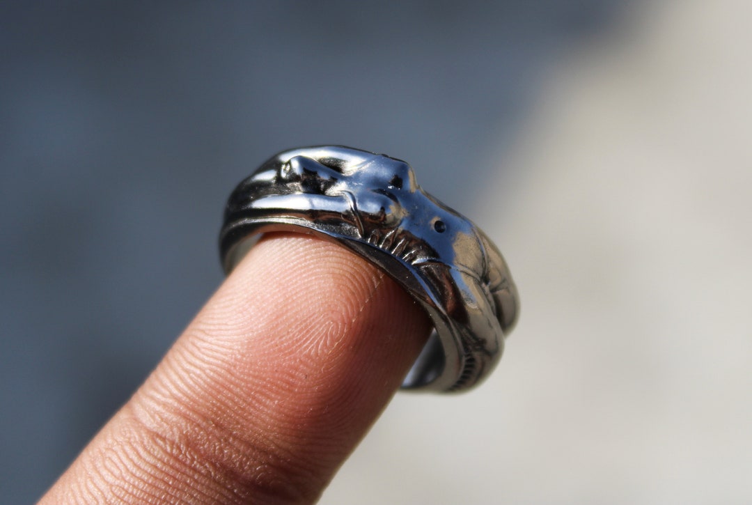 Cyberpunk Female Body Ring: Bold Silver Statement Ring - Etsy