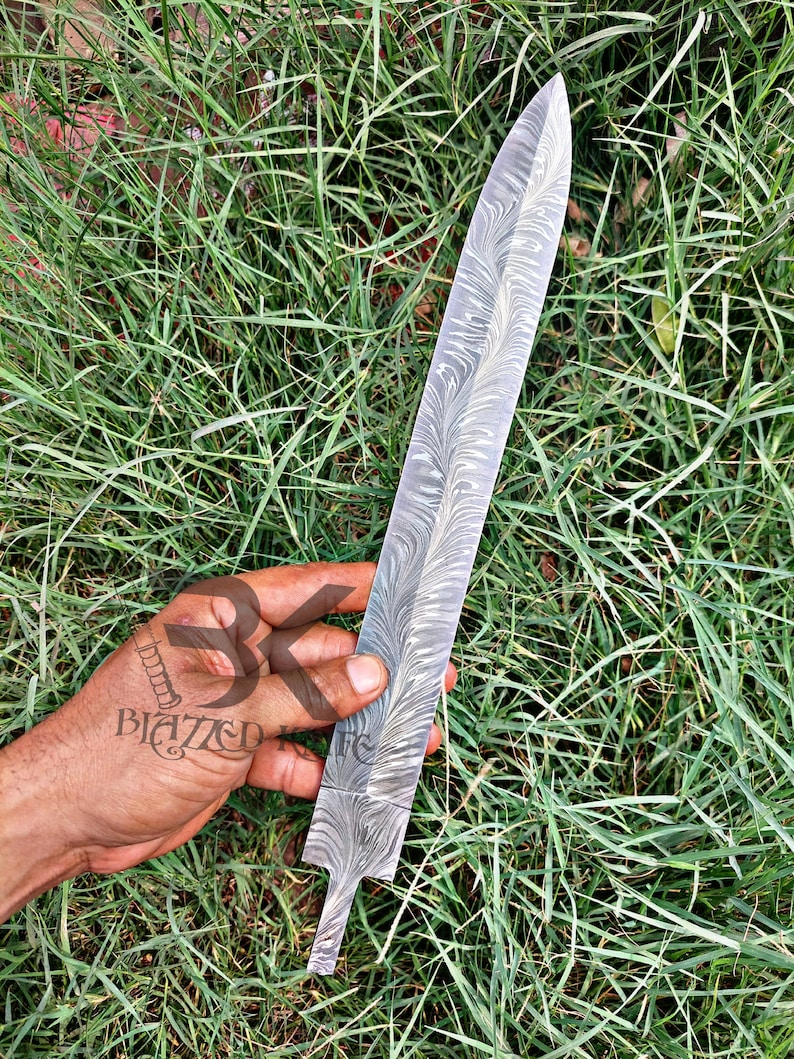 Damascus Steel Custom Handmade Feather Pattern Blank Blade 14 for Knife ...