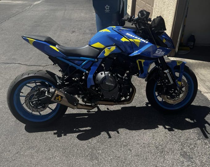 Custom Suzuki GSX8S 2023-2024 Camo Graphic Kit - High-quality Decals ...