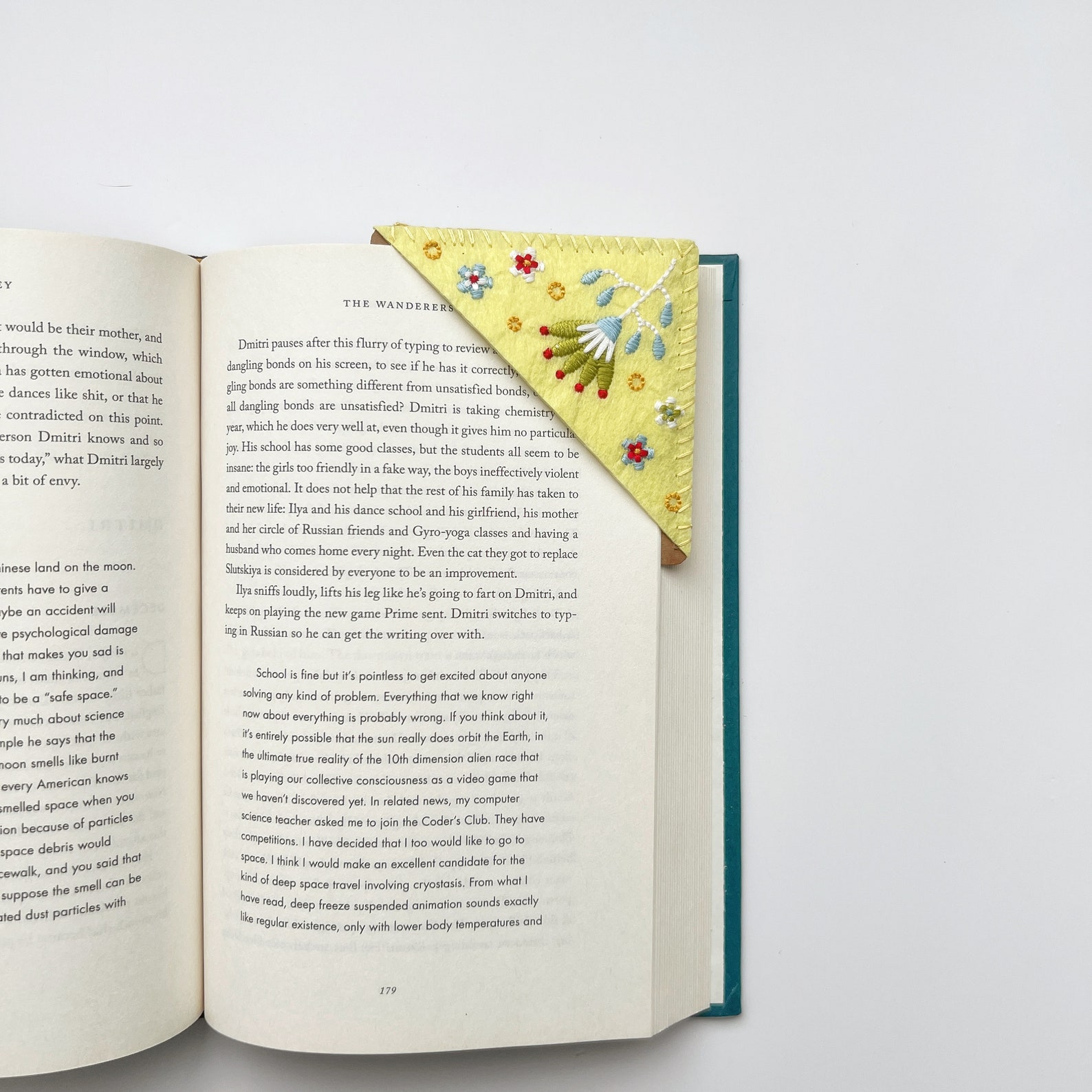 Embroidered Felt Corner Bookmark: Stitched Floral Design - Etsy