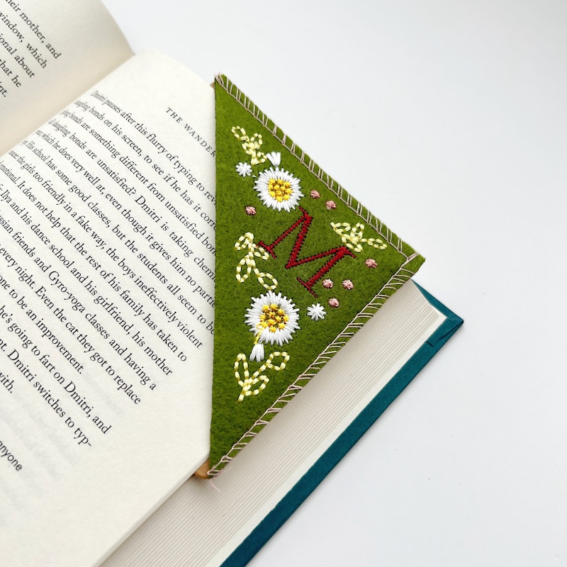 Corner Bookmark - Etsy