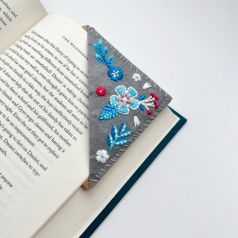 Embroidered Felt Corner Bookmark: Floral Stitched Blooms - Etsy