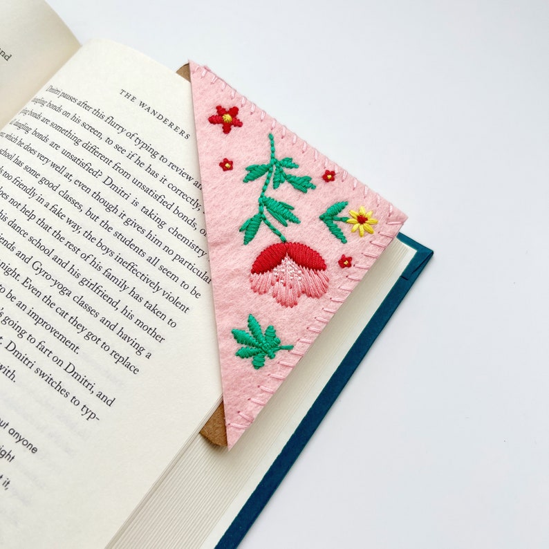 Embroidered Felt Corner Bookmark: Stitched Floral Design - Etsy