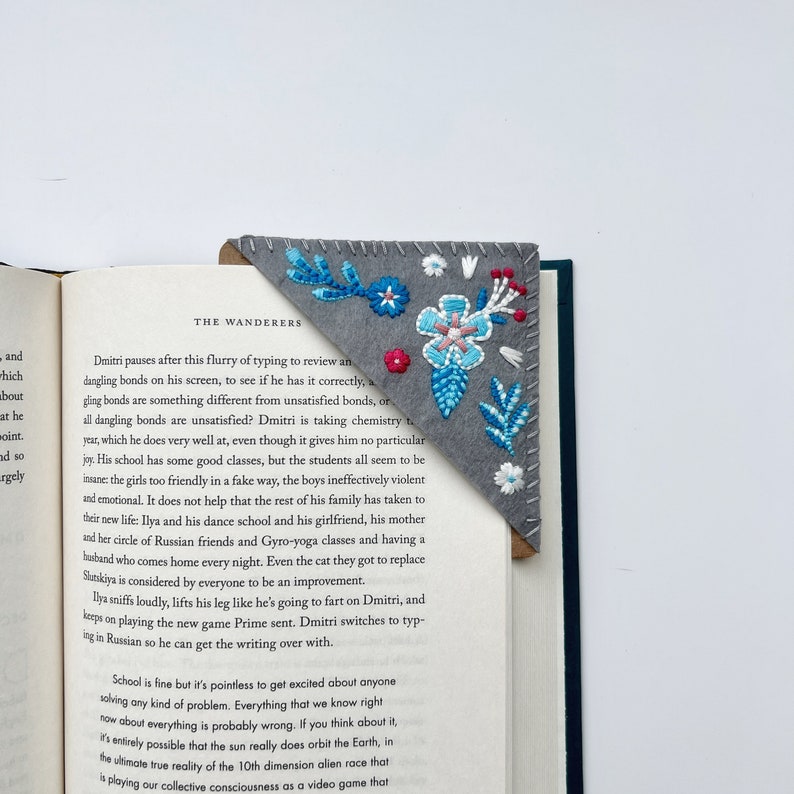 Embroidered Felt Corner Bookmark: Stitched Floral Design - Etsy
