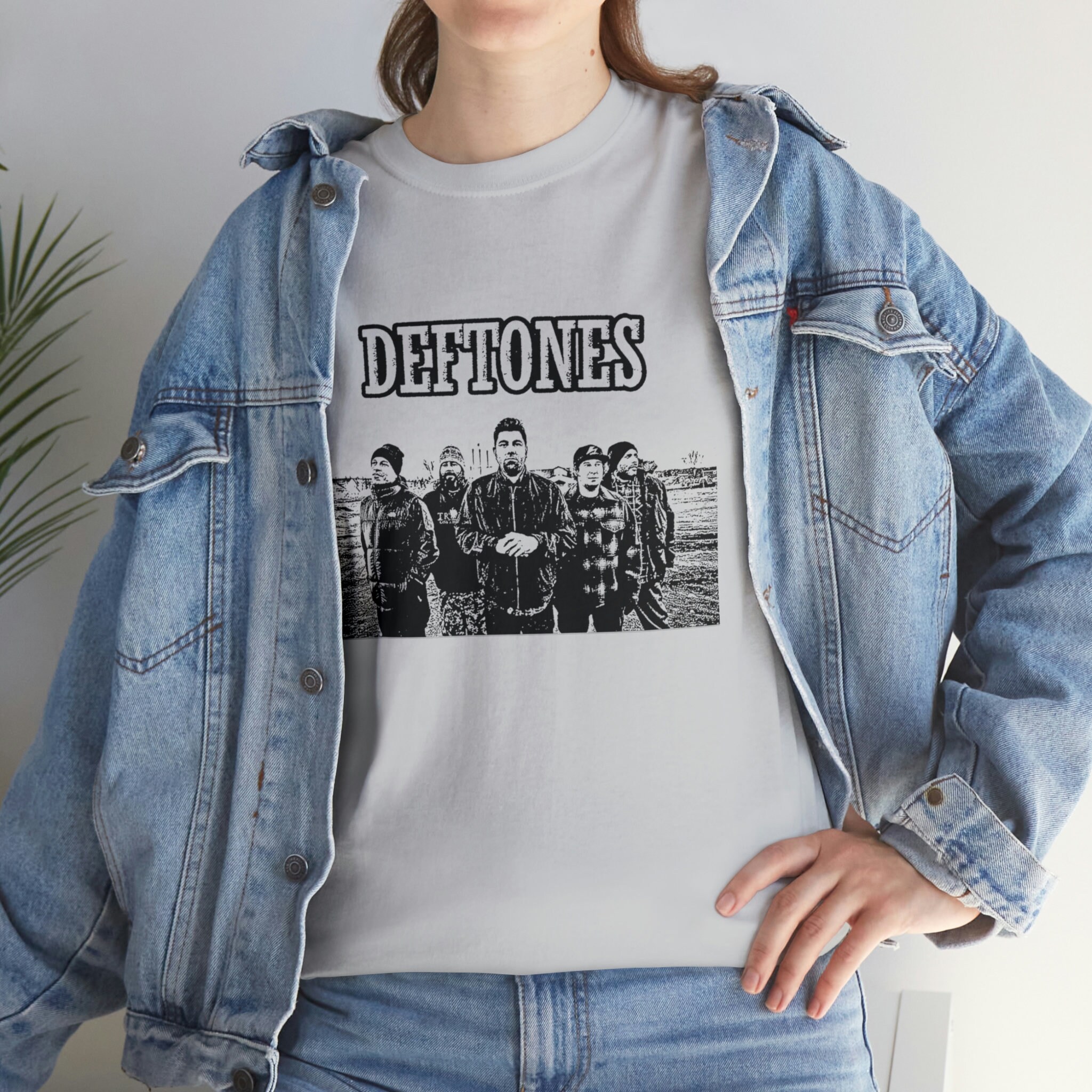 Vintage Deftones Deserted Tee ALL COLORS // Chino Moreno Unisex Rare ...